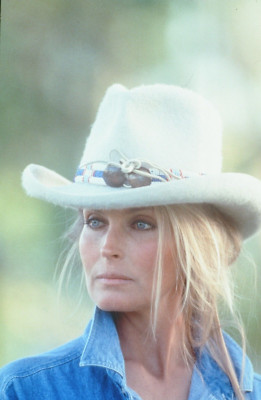 LMP24-109 1998 Wind On Water Series Actress Bo Derek Orig 35mm COLOR ...