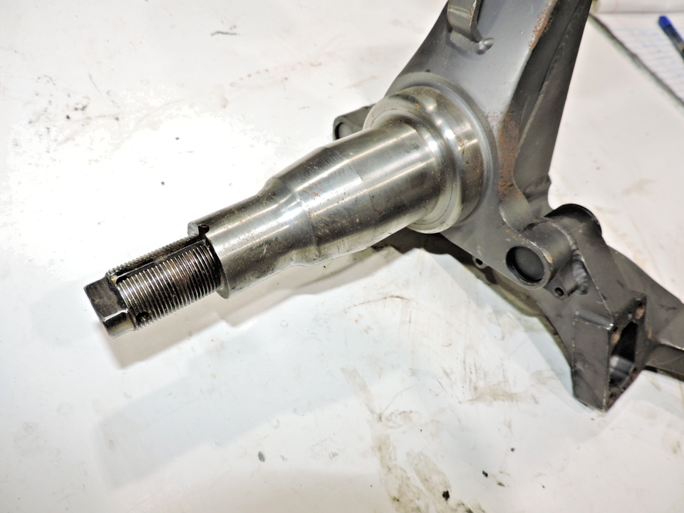Right front Hendrick cup spindle 5x5 8-10* degree pin NICE road course ...