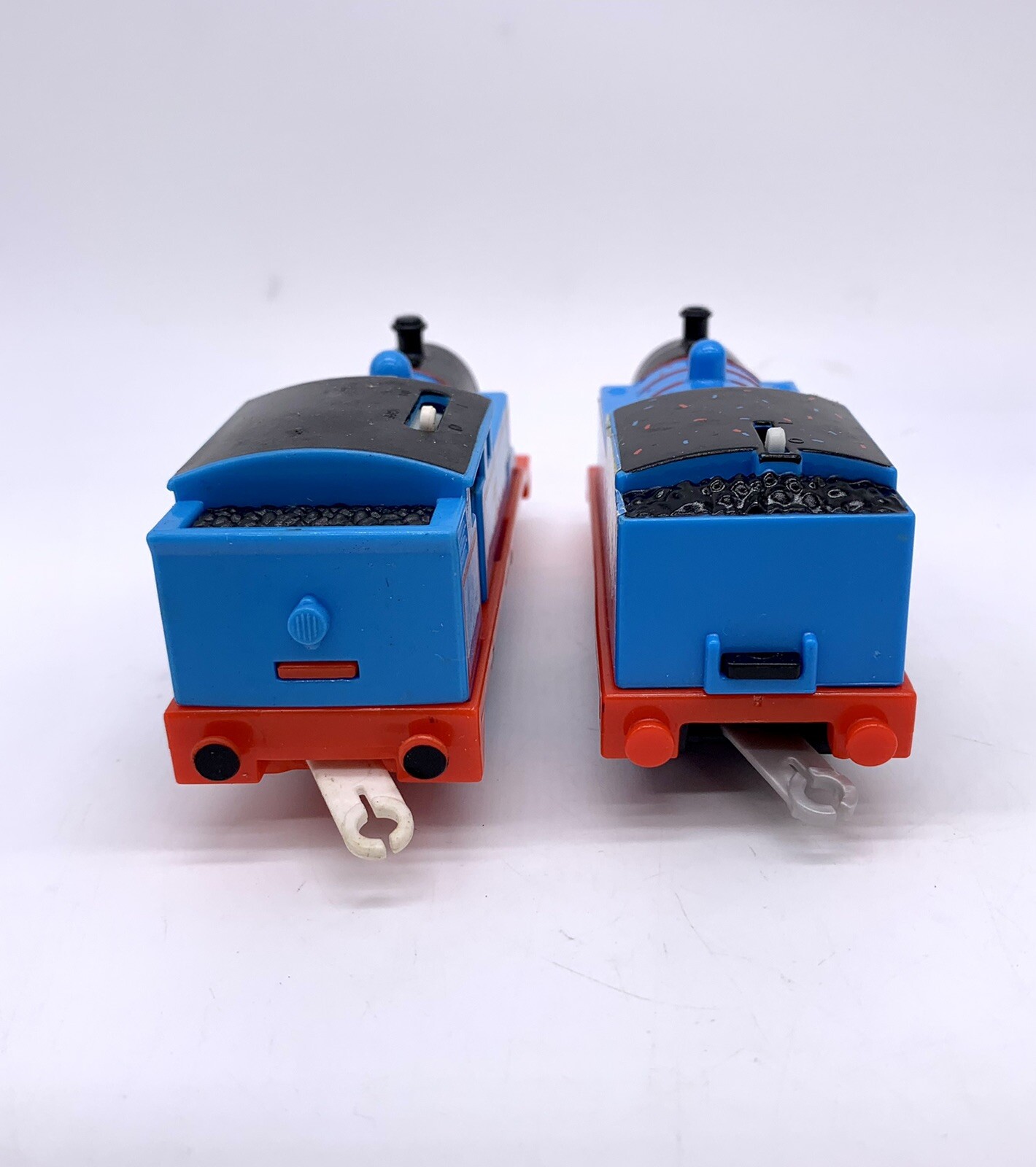 Lot Of 2 Thomas & Friends Trackmaster Motorized Engines Soccer Regular ...