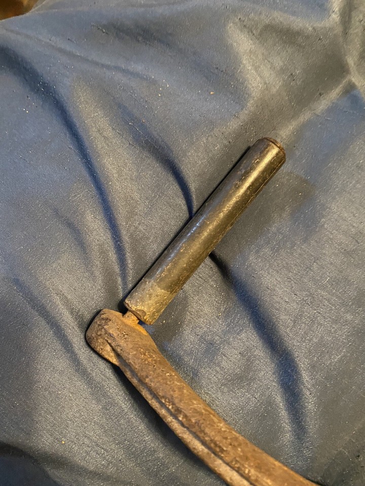 Corn Sheller Black Hawk #9 AH Patch Clarksville Tennessee Cast Iron ...