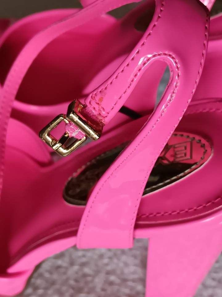 Platform Pumps 8 Pink Rounded Toe 5.5"H Barbiecore Gold Adjustable ...