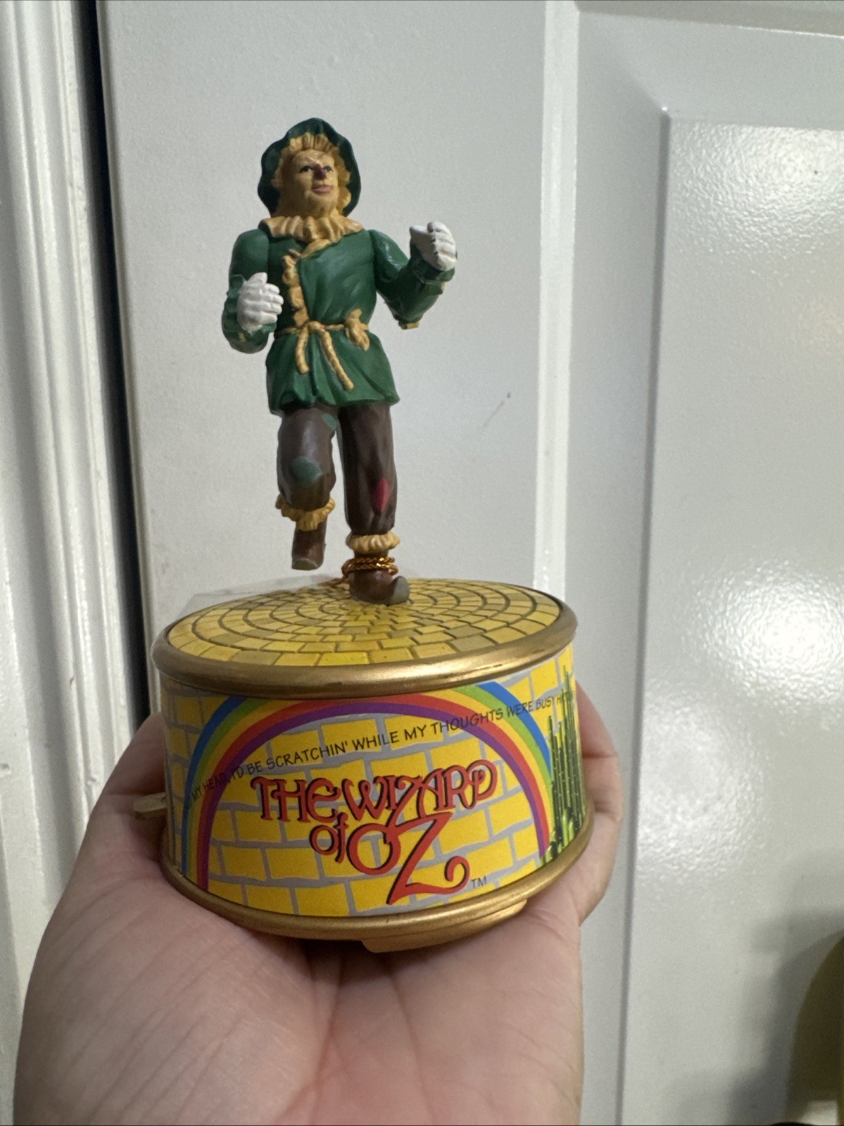 Enesco Vintage Wizard of Oz Scarecrow Music Box If I only had a brain ...