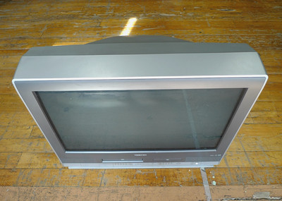 Toshiba 30" MW30G71 2005 CRT TV w/ HDMI/Card Slot/VCR/DVD/Remote/Cords ...