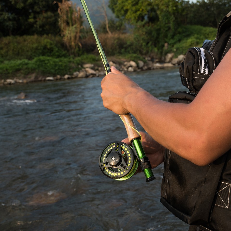 Fly Fishing Combo 9ft Rod 5/6wt Fly Reel with Fishing Flies Fly Box ...