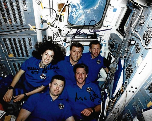 NASA Astronauts STS-56 Signed by Ellen Ochoa, Michael Foale & Ken ...