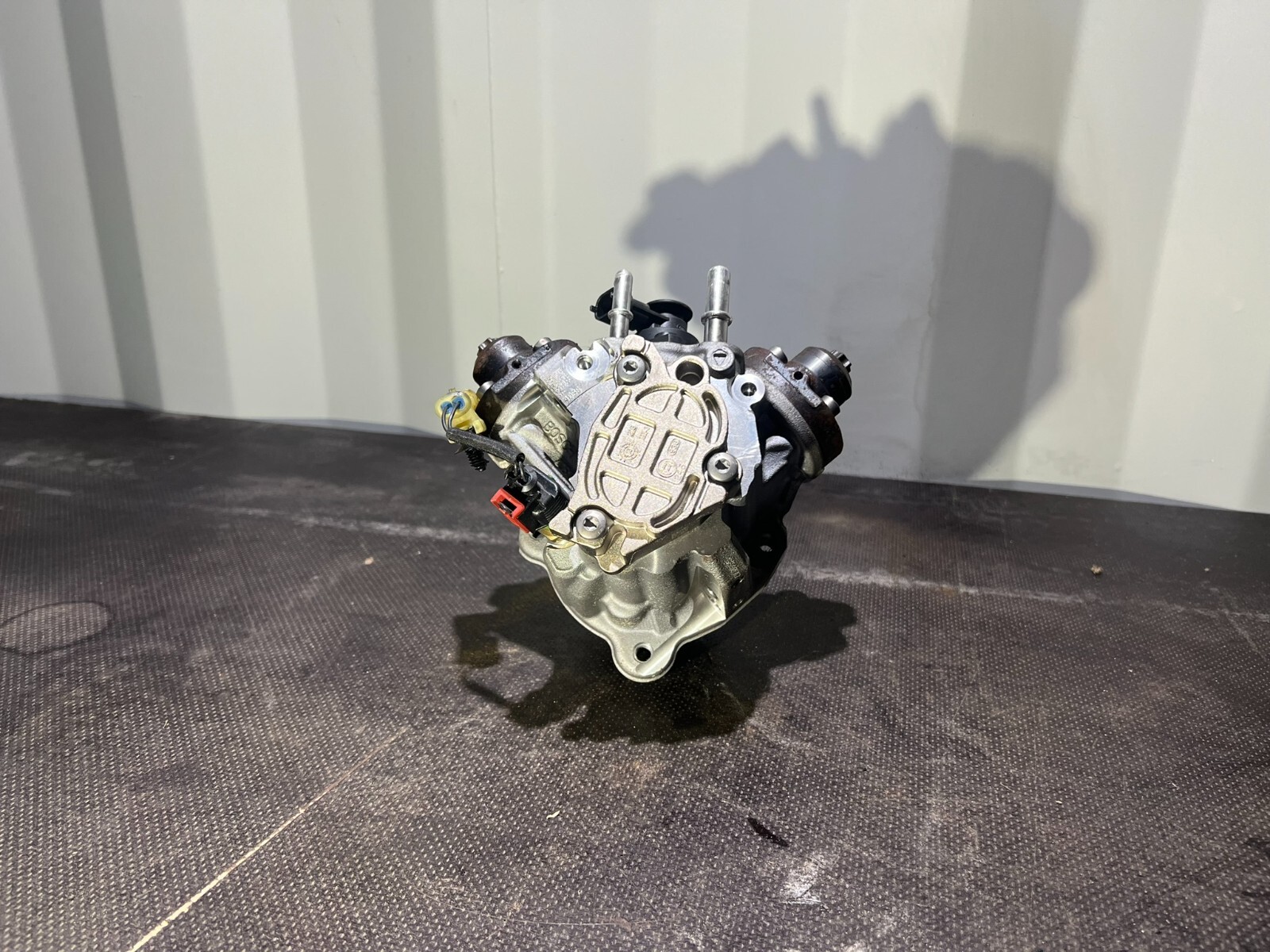 Land Rover Discover 4 Fuel Pump - LR079958 - FW939B395AB - Also fits RR ...