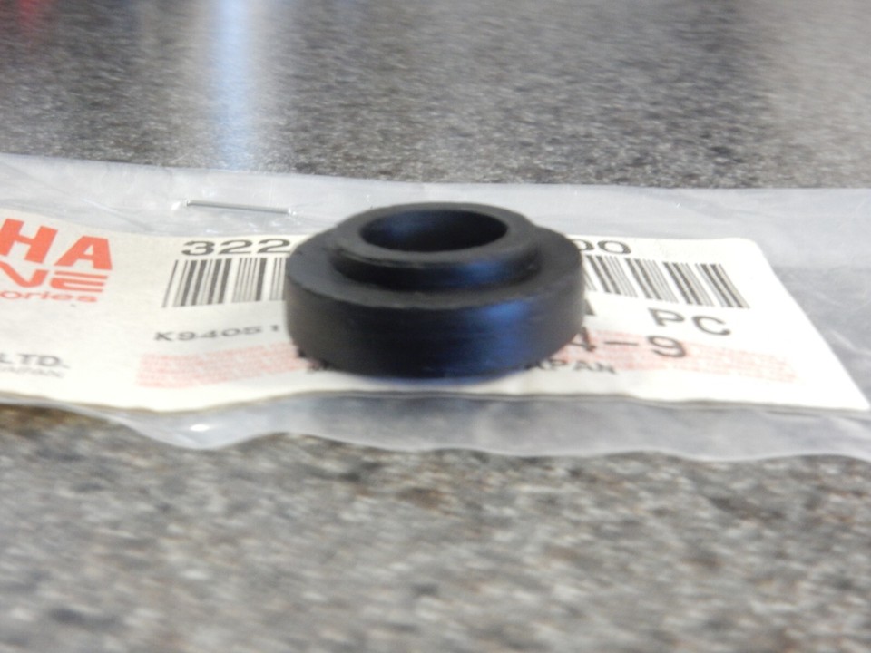 NOS Yamaha Fender Damper 74-76 YZ250 YZ80 76 YZ400 74 75 YZ360 322 ...