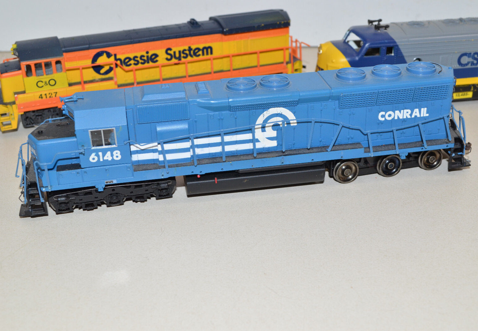 HO SCALE Toy Train Engine Lot Bachmann Conrail Chessie System Athearn ...