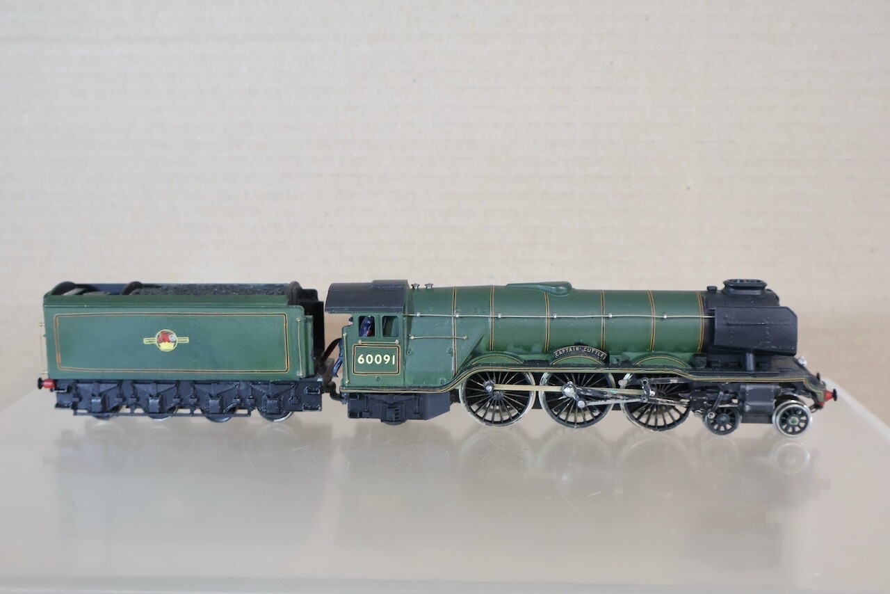 TRIX LILIPUT RE PAINTED BR 4-6-2 CLASS A3 LOCOMOTIVE 60091 CAPTAIN ...