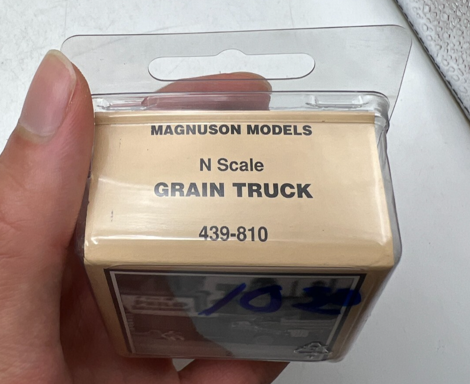 Magnuson Models N Scale Grain Truck 439-810 Pair of 2 Train Trackside ...