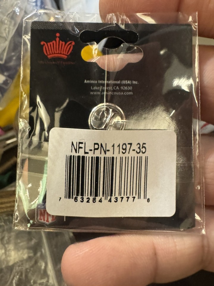 Las Vegas Raiders Helmet Logo Pin NFL LICENSED AMINCO | eBay