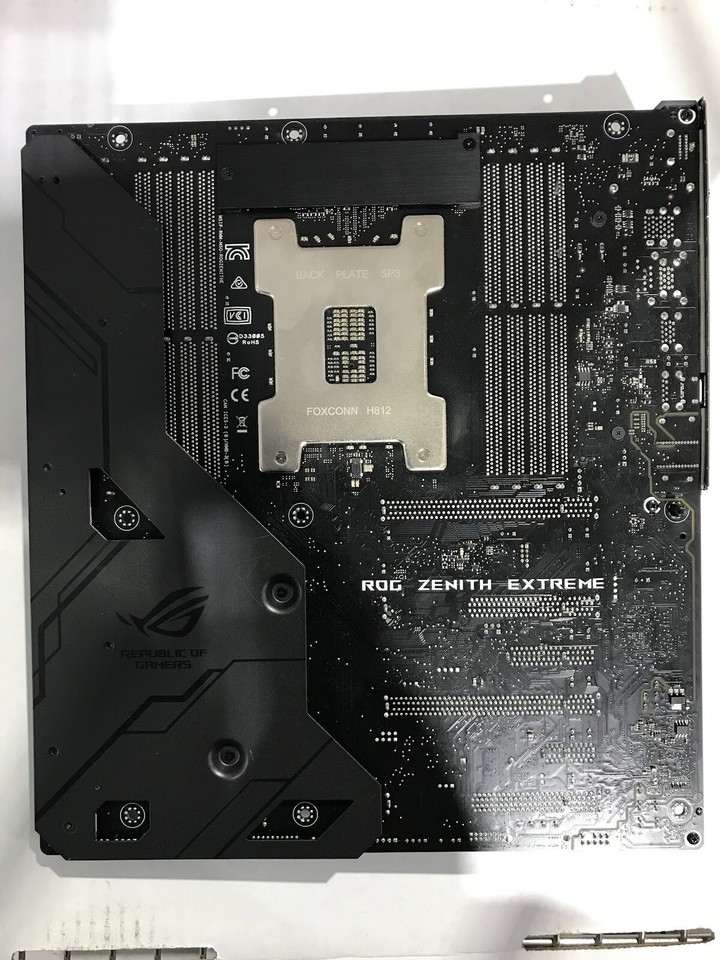 ASUS ROG Zenith Extreme, Socket TR4 (X399) Threadripper E-ATX ...