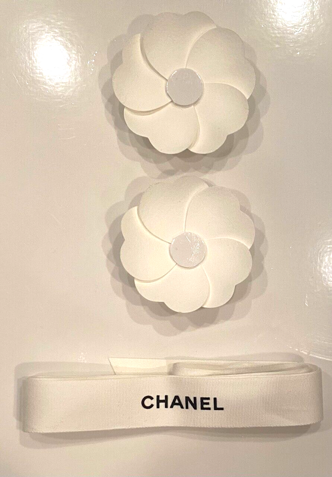 New Chanel Paris Shopping Gift Bag Tote Bag with Ribbon and 3 Gardenia ...