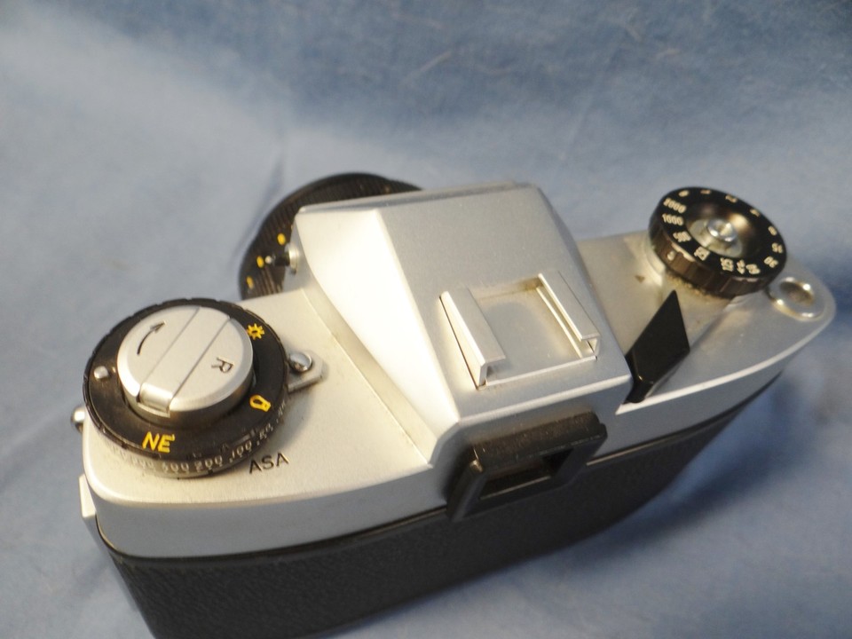 Leicaflex SL Leitz Wetzlar SLR Camera Summicron-R 2.0 50mm Lens, Hood ...