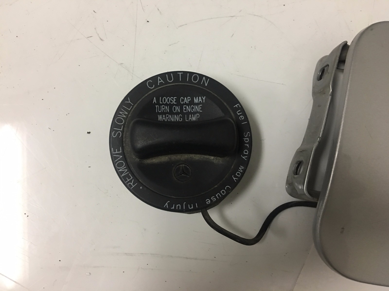 00-06 MERCEDES-BENZ W220 S430 S500 S55 S600 FUEL DOOR GAS COVER LID ...