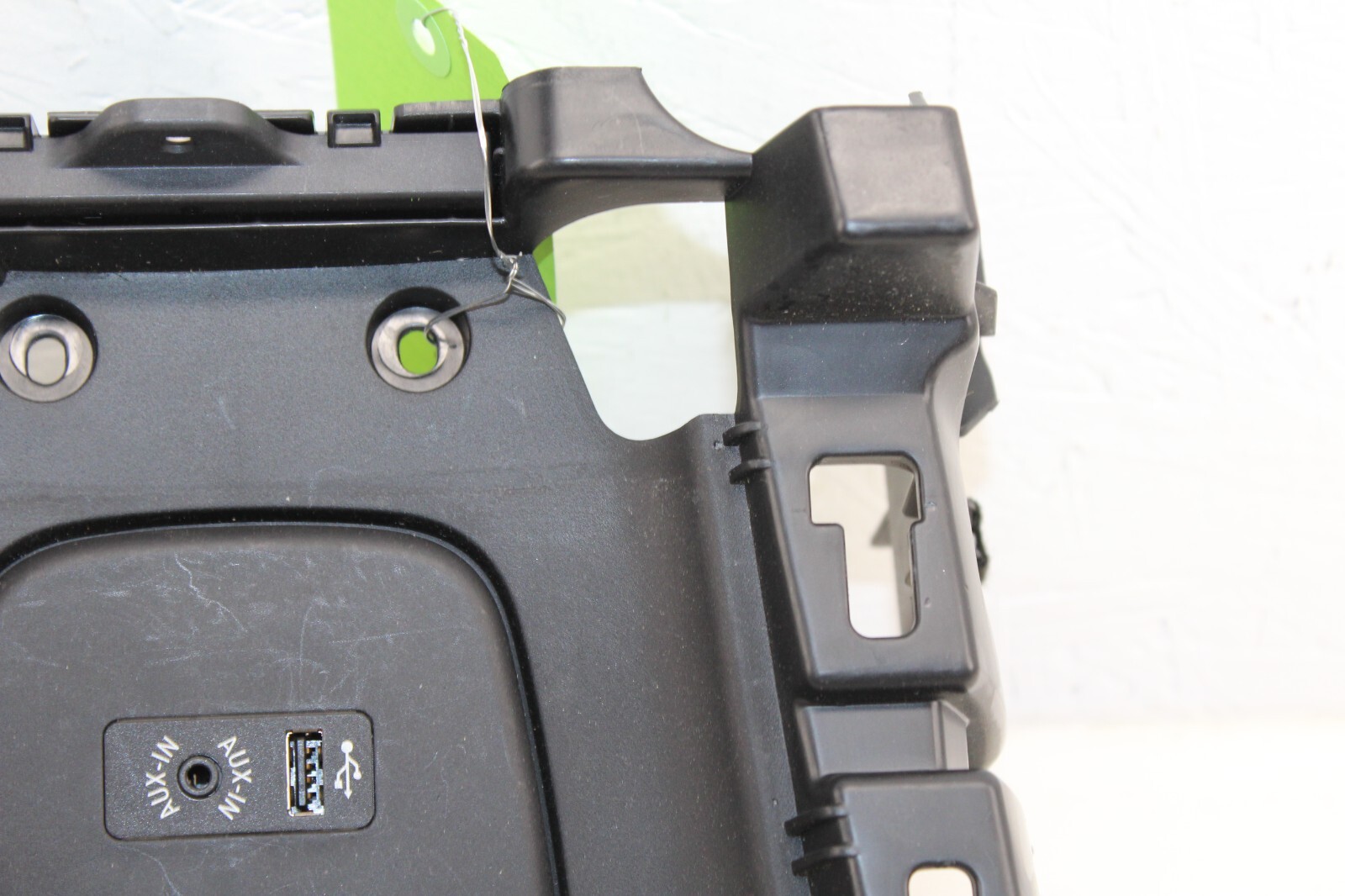 2014-2020 Mini Cooper S F55 Center Panel USB AUX Port Assembly ...