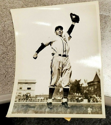 Augie Galan 1938 ~ Vintage Type 1 Wire Press Photo ~ Chicago Cubs RARE ...