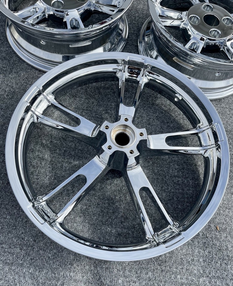 Harley Davidson Trike Freewheeler 2015-2022 Chrome Wheels Rims Exchange ...