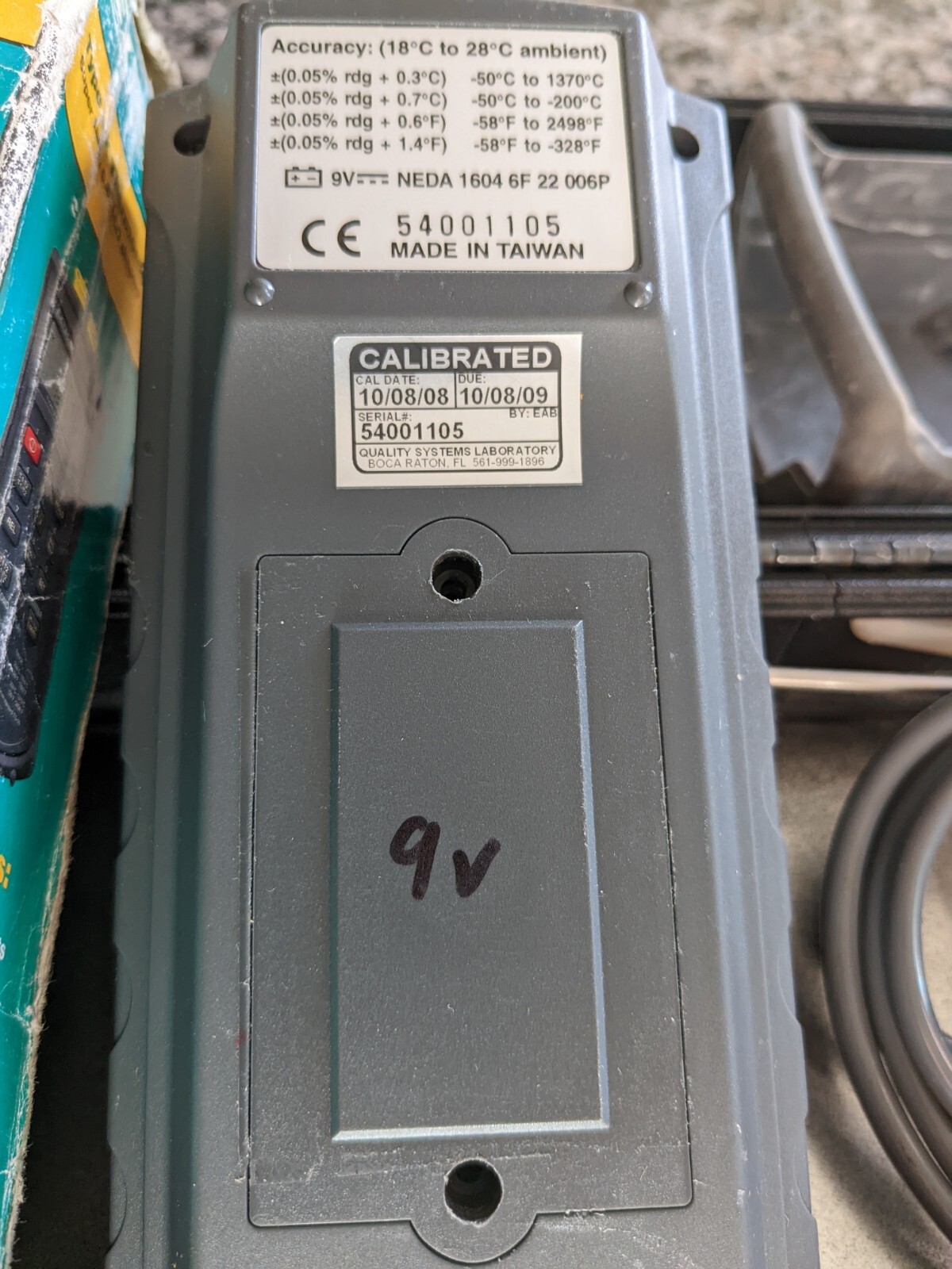 EXTECH INSTRUMENTS 421502 Type J/K, Dual Input Thermometer with Alarm ...