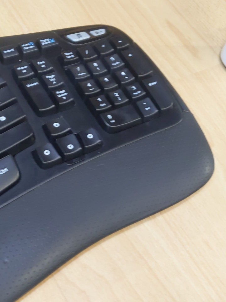 Logitech Wireless Wave Keyboard K350 & Mouse Set, M310 Mouse + USB ...