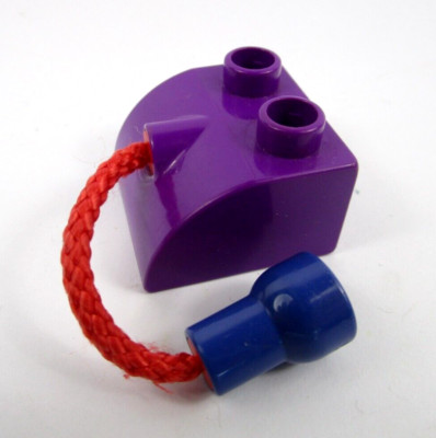 LEGO Duplo Purple Brick Slope Curved 3L Red Rope Réf 44198c02 Set 9030 ...