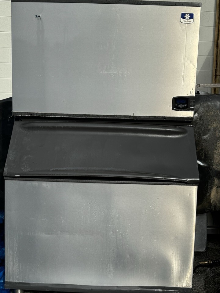 Manitowoc IYT0450A Indigo NXT 30 in Air Cooled Half Dice Ice Machine | eBay