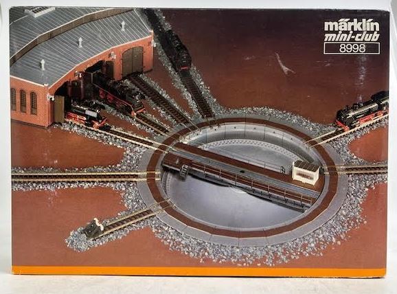 Z Scale Marklin 8998 Locomotive Turntable J3511 for sale online | eBay
