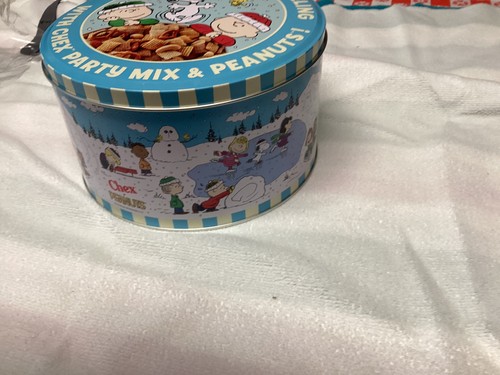 Chex Peanuts Snoopy Christmas Holiday Tin New! w/ Seasoning Approx 4 1/ ...