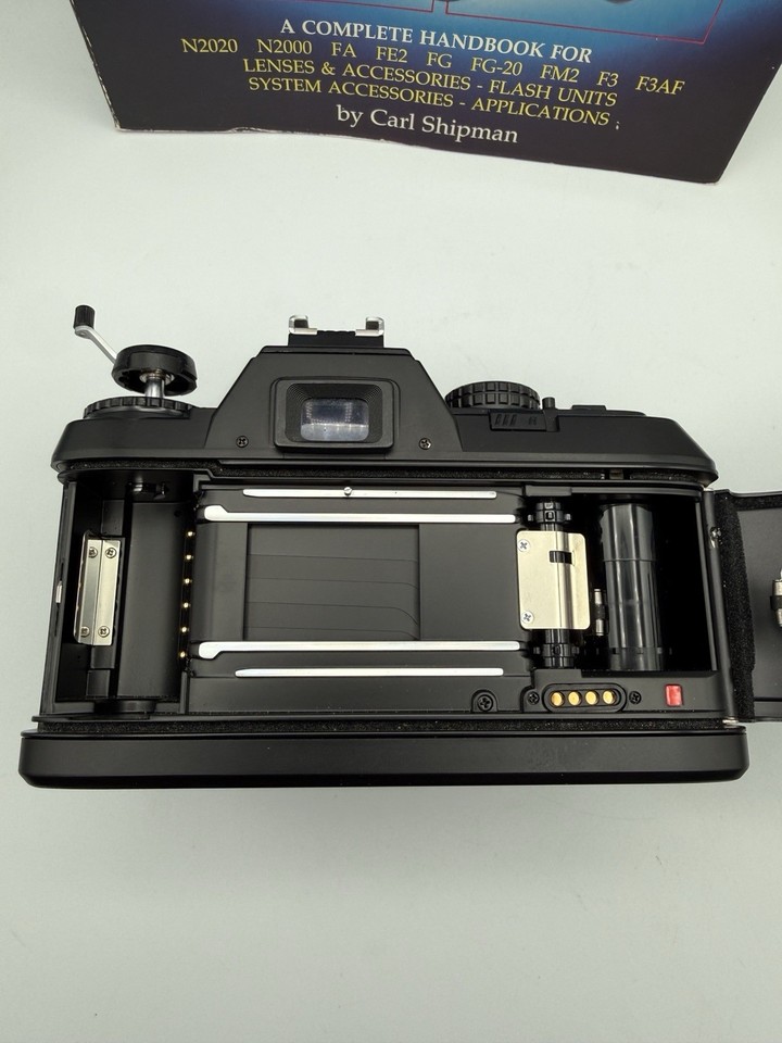 Nikon N2000 35mm SLR Film Camera w/ 50mm 1.8 Lens – Tested - Works ...