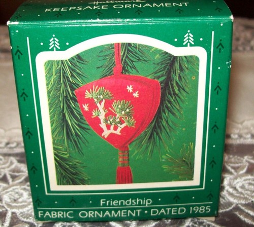 HALLMARK FRIENDSHIP 1985 CHRISTMAS KEEPSAKE ORNAMENTS | eBay
