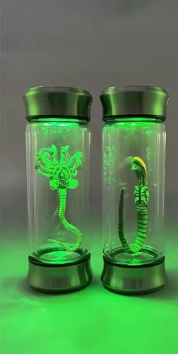 Alien Specimen Facehugger LED lit Glow Jar - Experiment Ornament | eBay UK