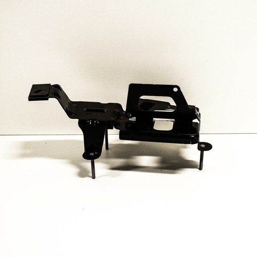 NEW MERCEDES BENZ GLE W166 AIR COMPRESSOR BRACKET A1663200143 12-18 ...