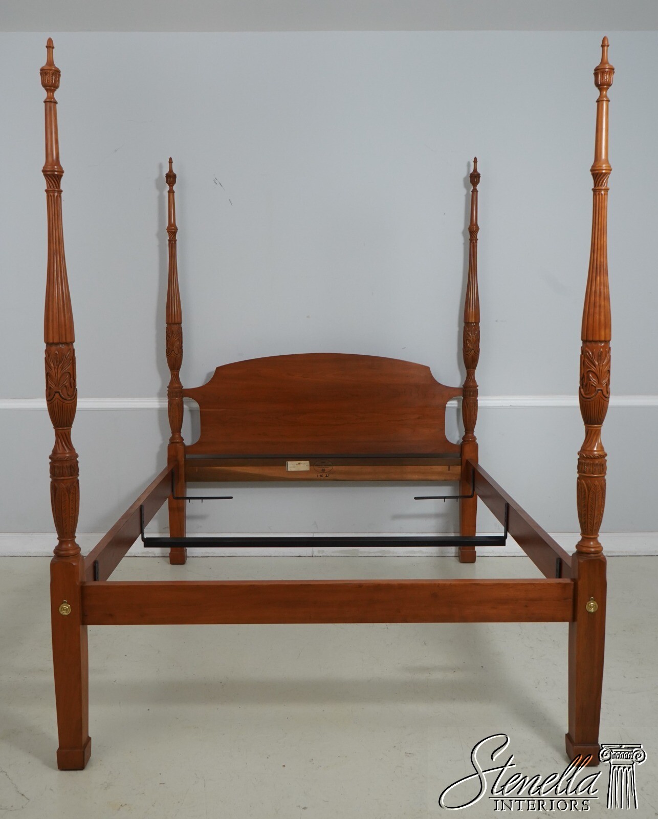 62641EC: HENKEL HARRIS Queen Size Distressed Cherry Poster Bed | eBay