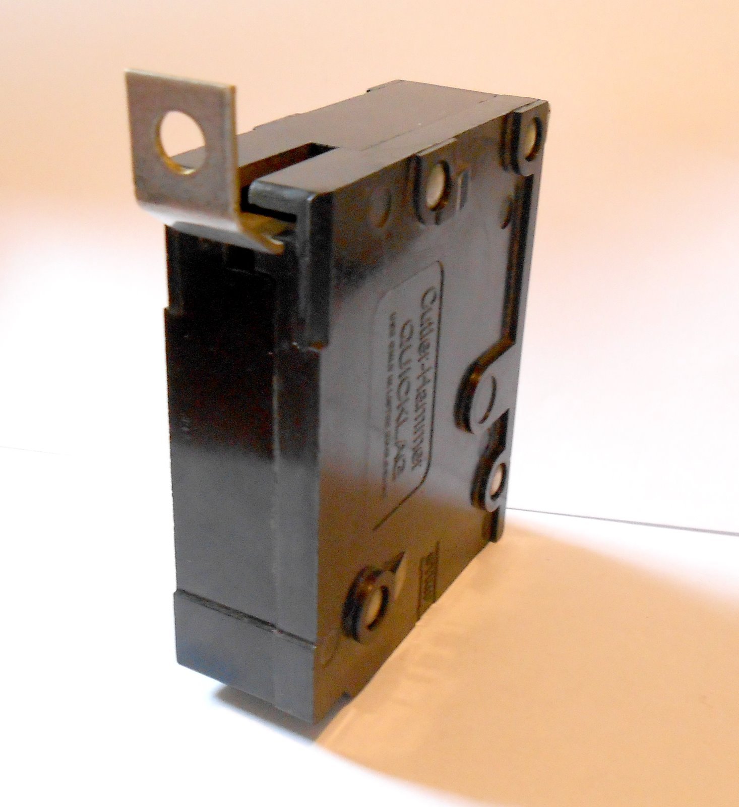 EATON CUTLER HAMMER QBHW1020F 1 POLE 20 AMP 120V 240V CIRCUIT BREAKER ...