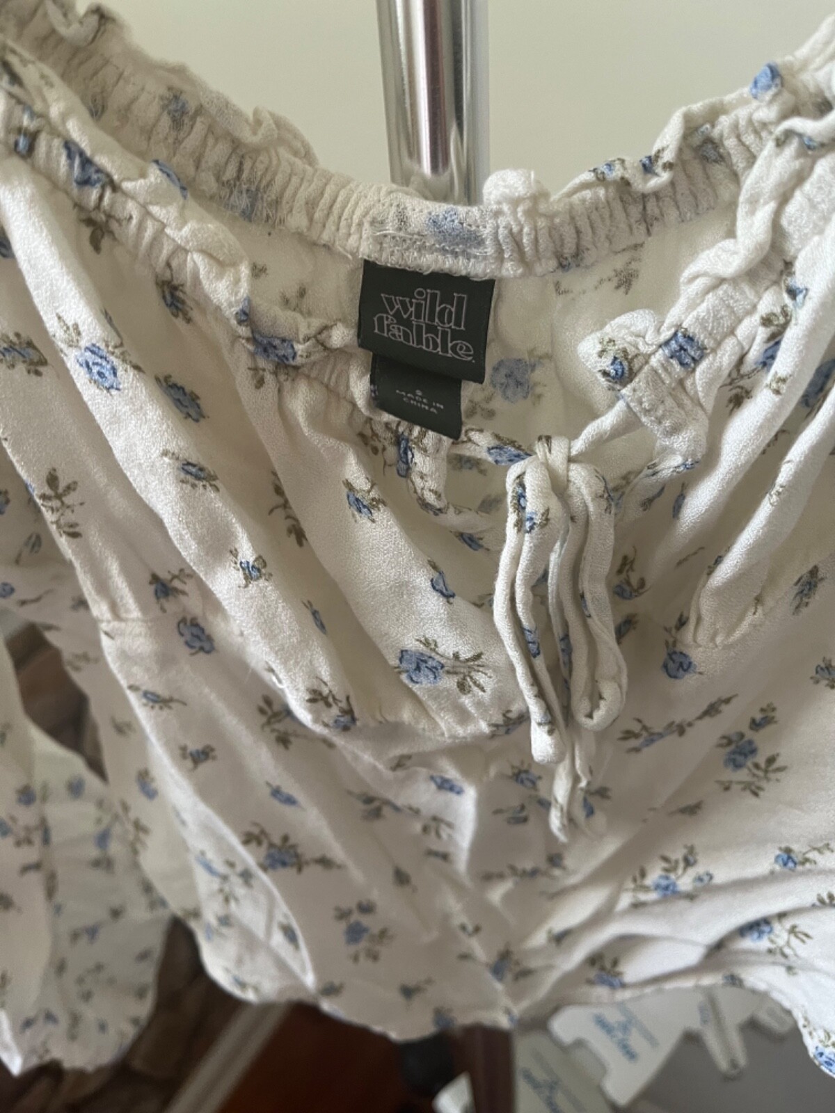 Wild fable 100% rayon off the shoulder blouse, ivory floral pattern RN ...