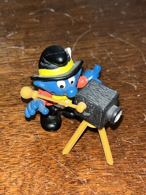 Smurfs - 40217 - Photographer Smurf with Camera - Super Smurf 1981 ...