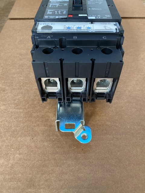 Square D JDA36250 250 A Molded Case Circuit Breaker for sale online | eBay