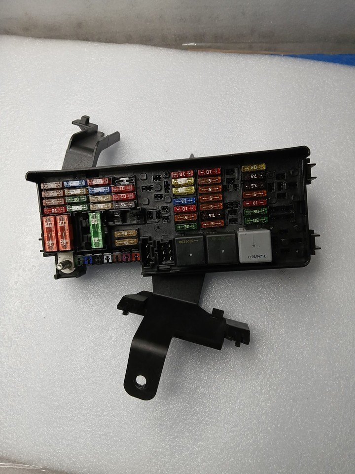 06-13 Mercedes W164 ML350 R500 Rear SAM Fuse Relay Box Assembly ...