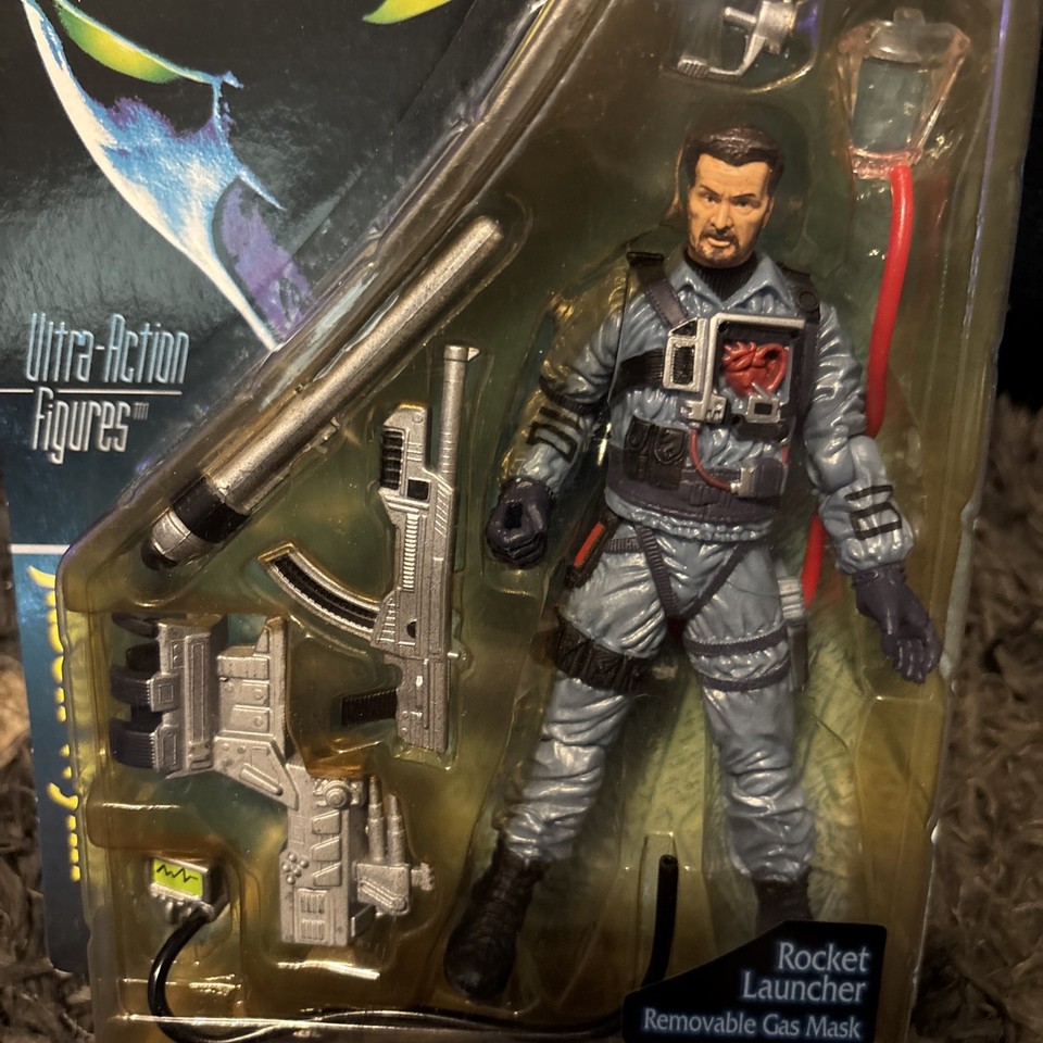 Jason Wynn Spawn the movie action figure rocket launcher removable gas ...