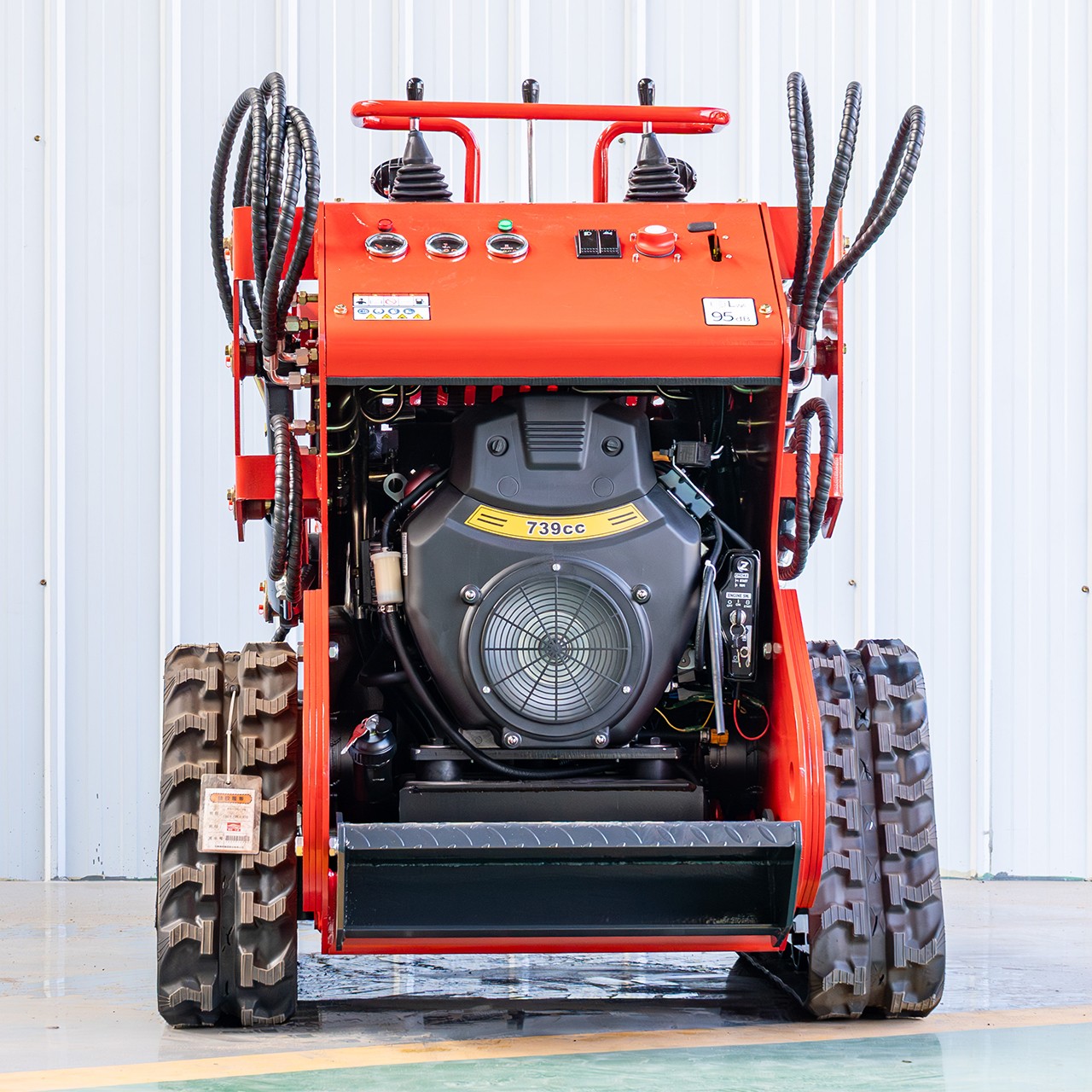 Crawler EPA Mini Skid Steer 23HP 739cc 3-Pumps Self Leveling Bucket ...