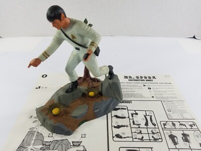 AMT 1979 MODEL KIT MR. SPOCK #5973-601 BUILT AND HAND PAINTED | eBay
