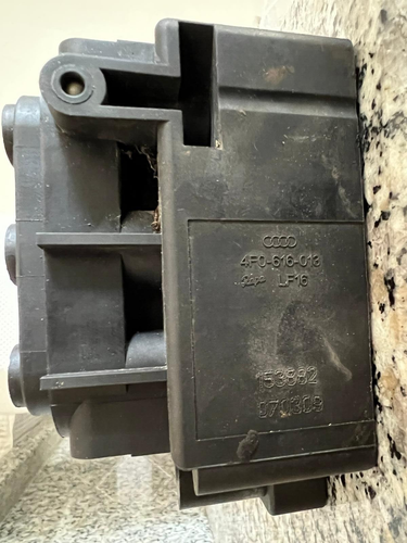 valvola sospensioni pneumatiche usata ORIGINALE AUDI A6 ALLROAD ...