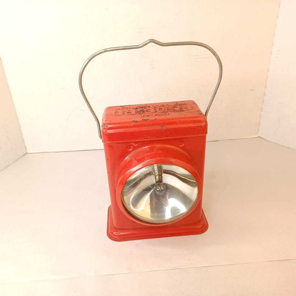Vtg Delta Electric Company Redbird Dry Cell Red Lantern Railroad ...