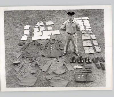 HOWARD KRAMER Jr Shows Off US Air Force Issued Clothing 1959 Press ...