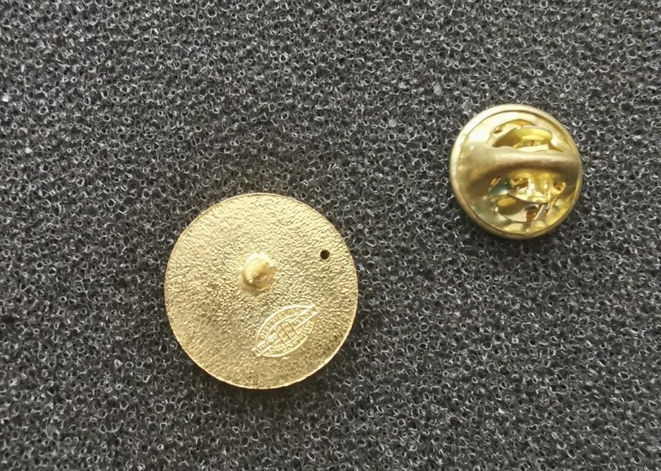 Pin's NAA Apac President's Club 1986 Doré Gold -Pin L5 | eBay