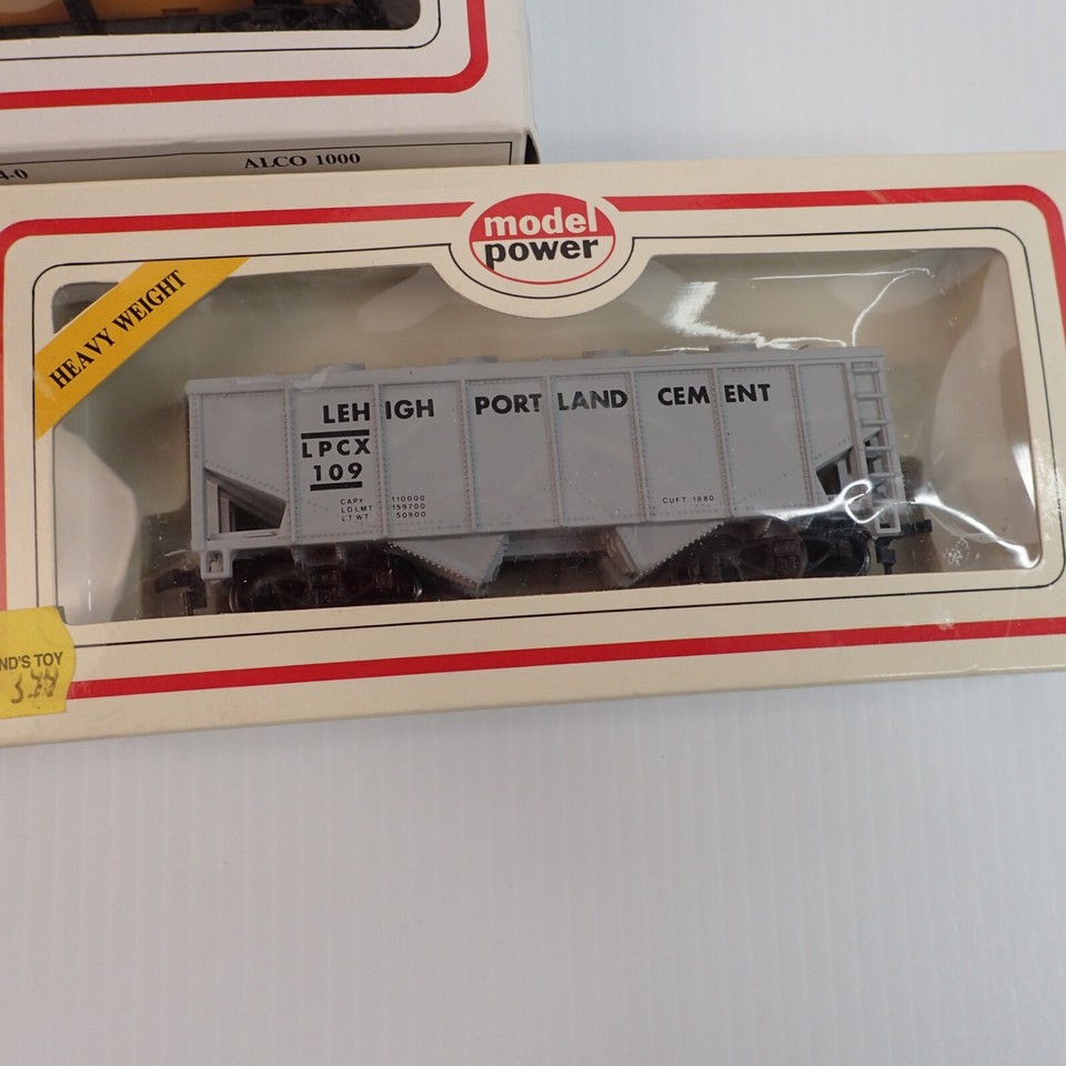 Model Power Railroad Train Cars Lot of 3 HO Scale with Boxes | eBay