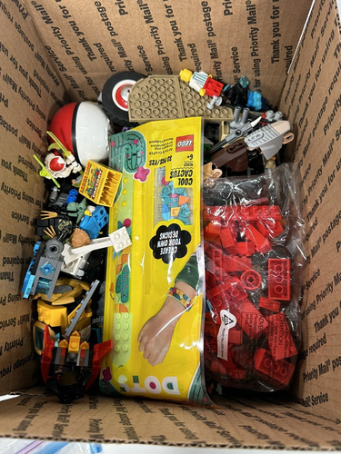 Bulk Legos Medium Flat Rate Box with Pictured Minifigures | eBay