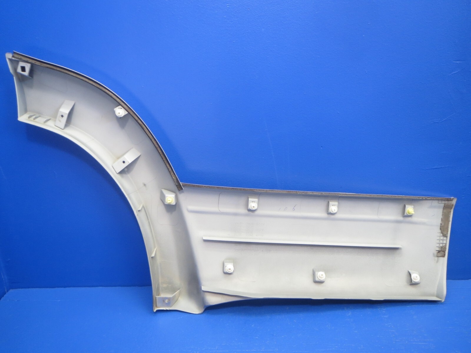 2000 TOYOTA 4RUNNER LIMITED DRIVER LEFT REAR DOOR MOLDING TRIM DOOR ...