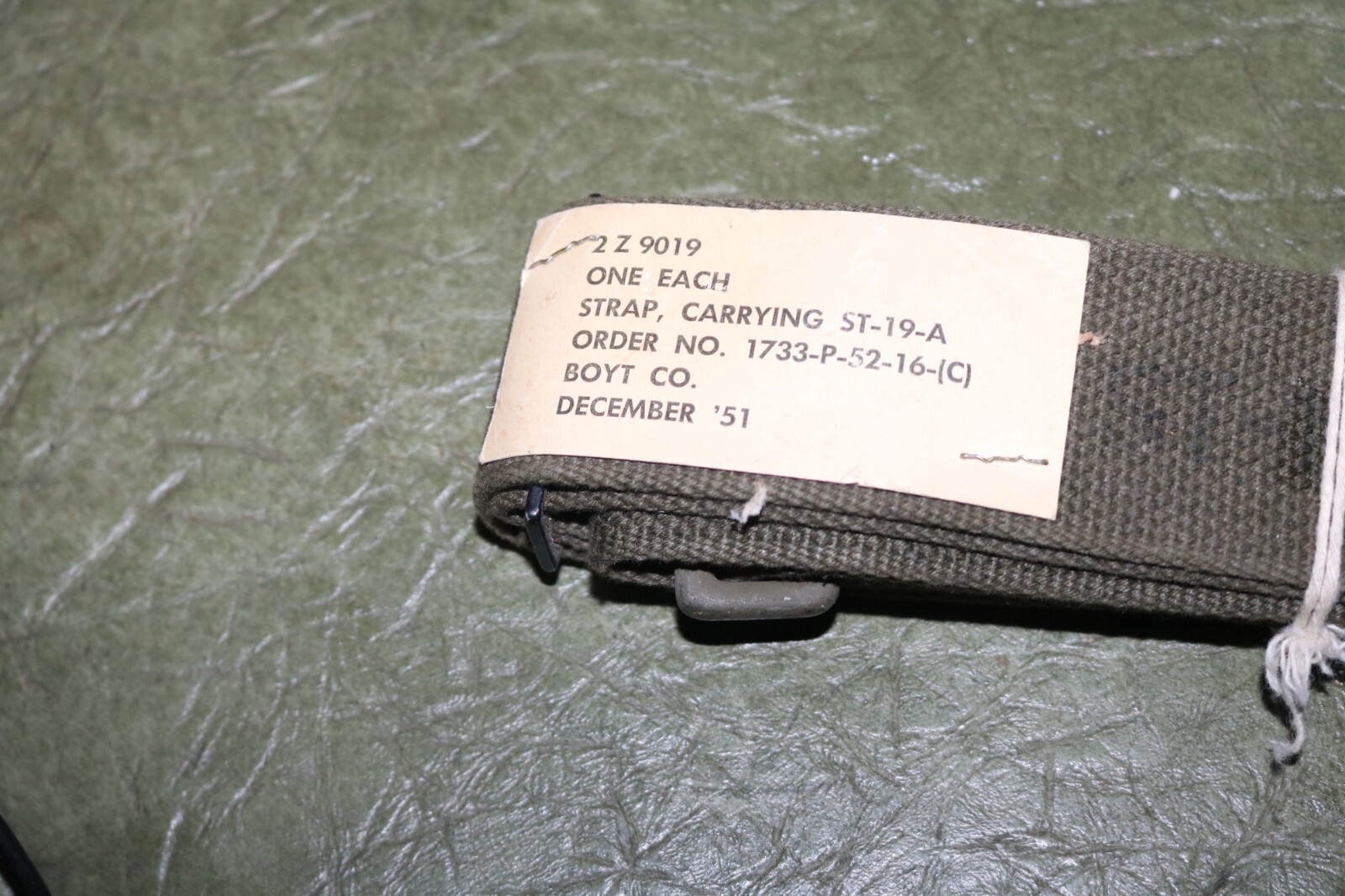 Unissued mint USGI ST-19 strap for RL-31 commo wire reel signal corps ...
