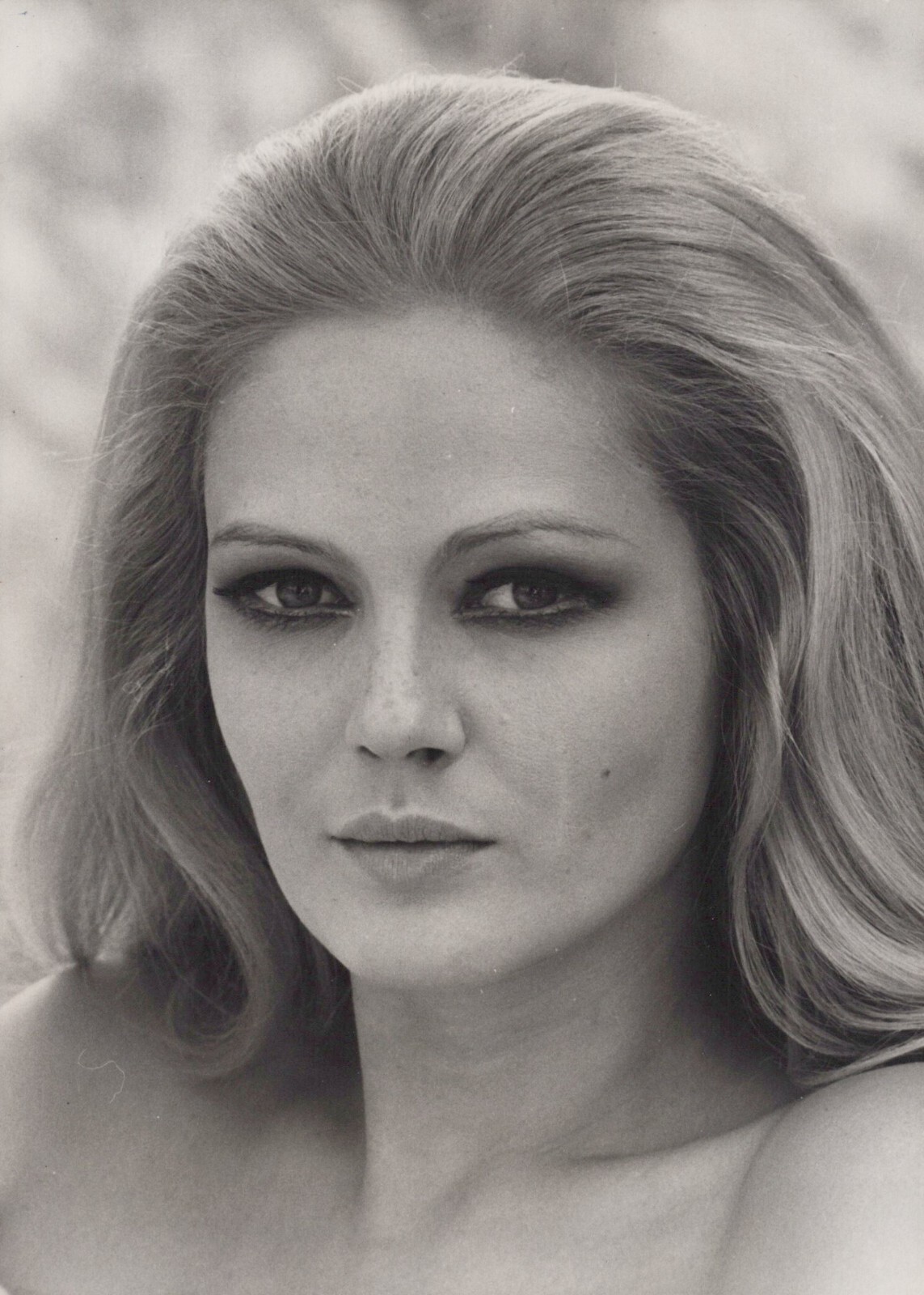 Serbian-Italian actress Beba Loncar (1970) ⭐ Bombshell Keystone Photo K 281 | eBay